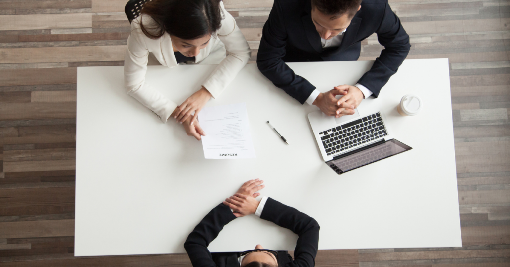 How to Answer Top 20 Team Leader Interview Question? A Guide